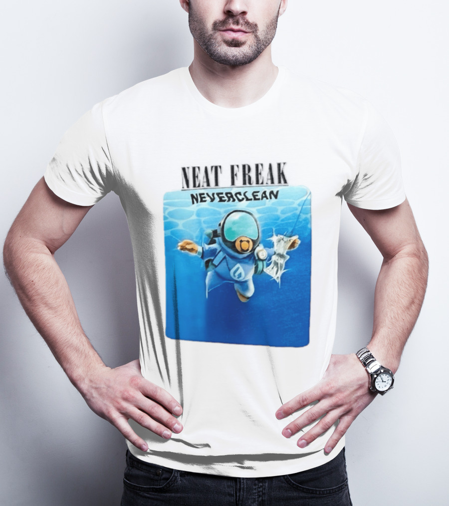 Neat Freak Neverclean Diver Catching Litter T-Shirt