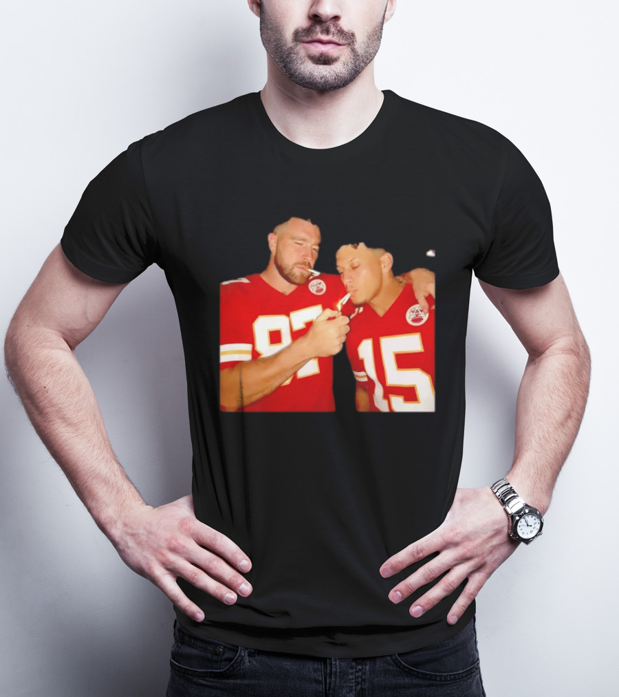 Kansas City Chiefs Mahomes Kelce Smoking 87 15 T-Shirt