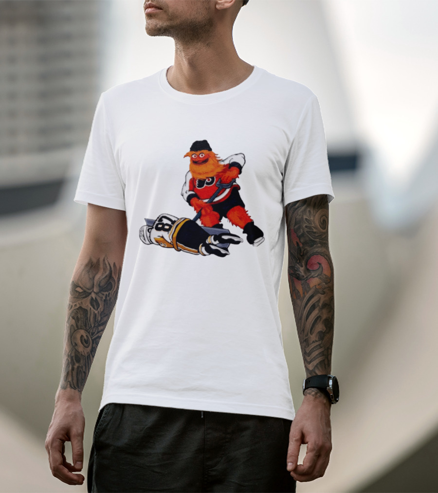 Philadelphia Flyers Gritty Shovelin' Cartoon With Hockey Rivalry Scene T-Shirt