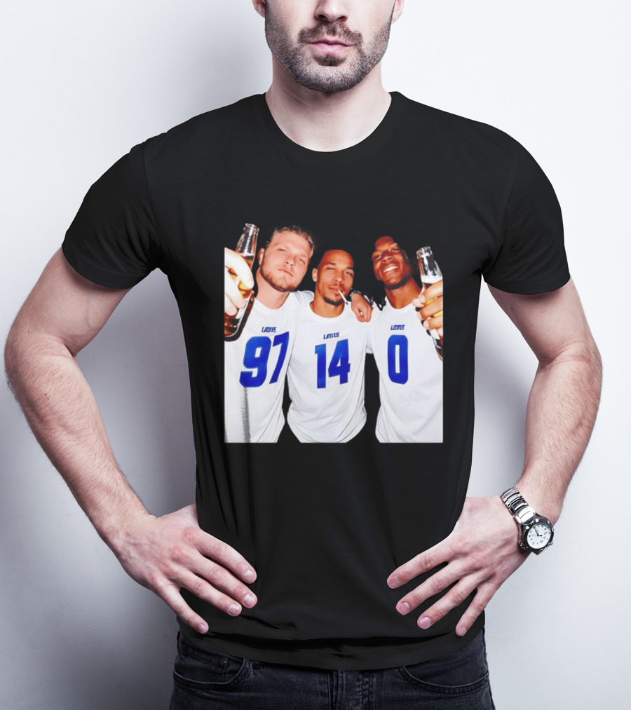 Detroit Lions Aidan Hutchinson Amon Ra St. Brown Jahmyr Gibbs Holding Beer Bottles Smoking Celebration T-Shirt