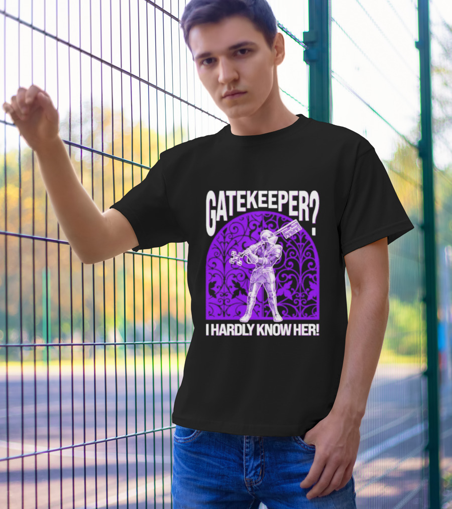 Gatekeeper I Hardly Know Her Knight In Armor Key Sword Purple T-Shirt