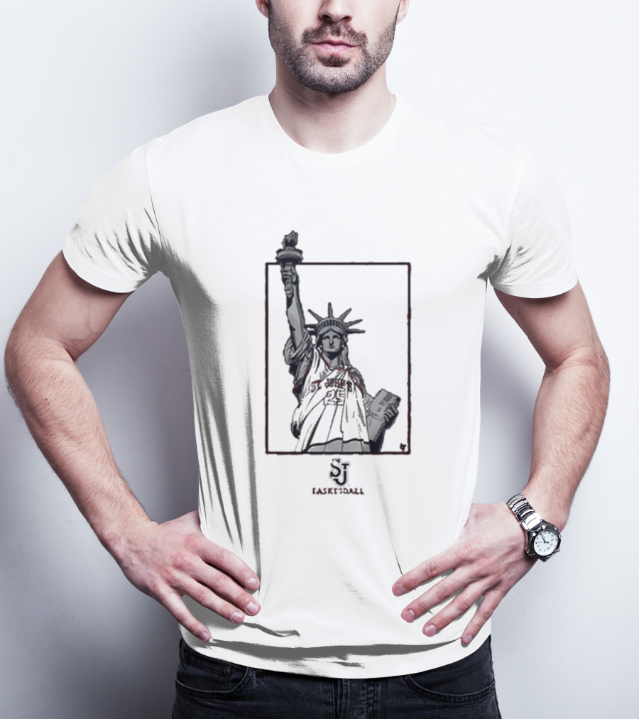 St John's Basketball New York's Team Statue Of Liberty SI Image T-Shirt