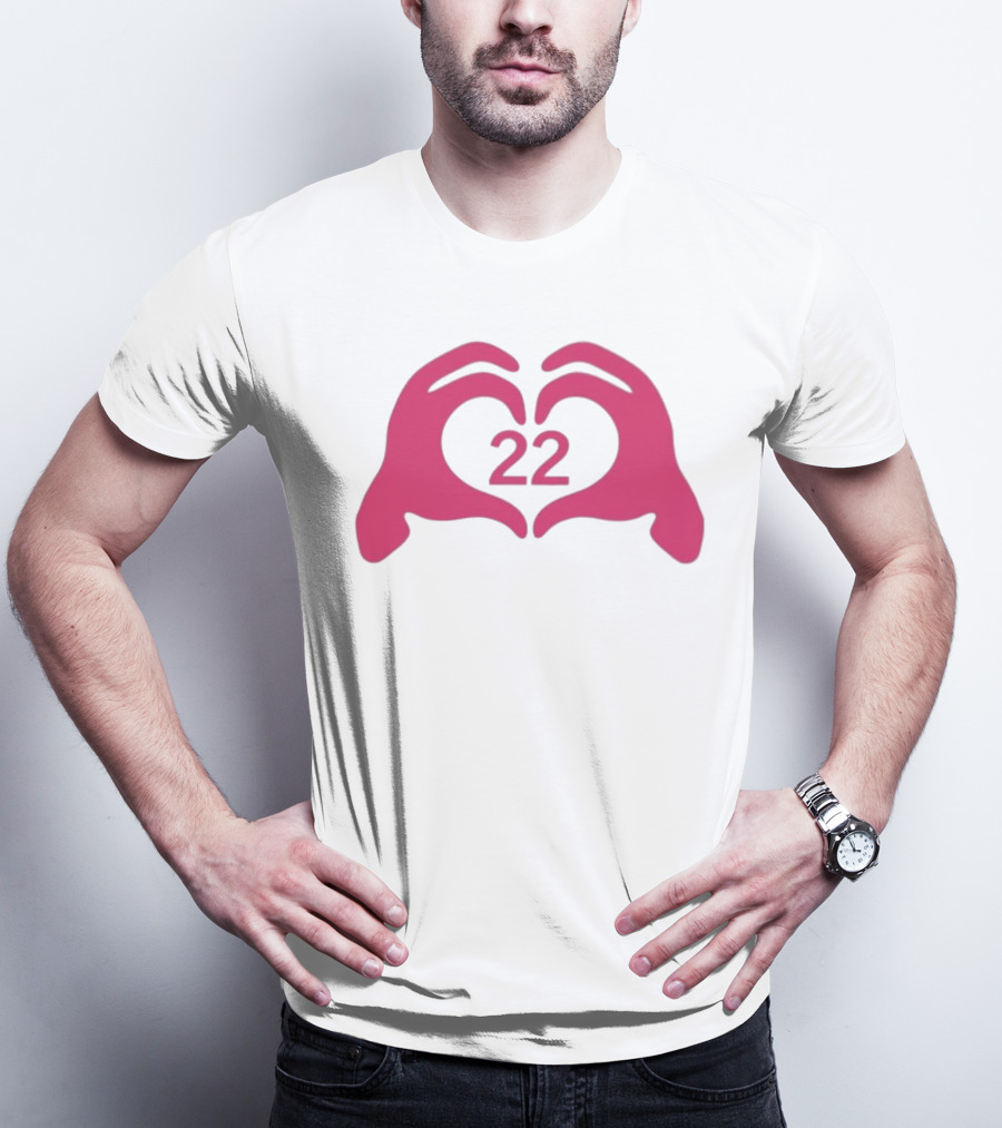Feelin 22 Pink Heart Hands Gesture T-Shirt