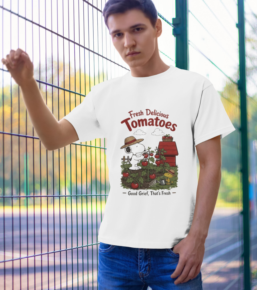 Snoopy Fresh Delicious Tomatoes Good Grief That's Fresh Garden Scene T-Shirt