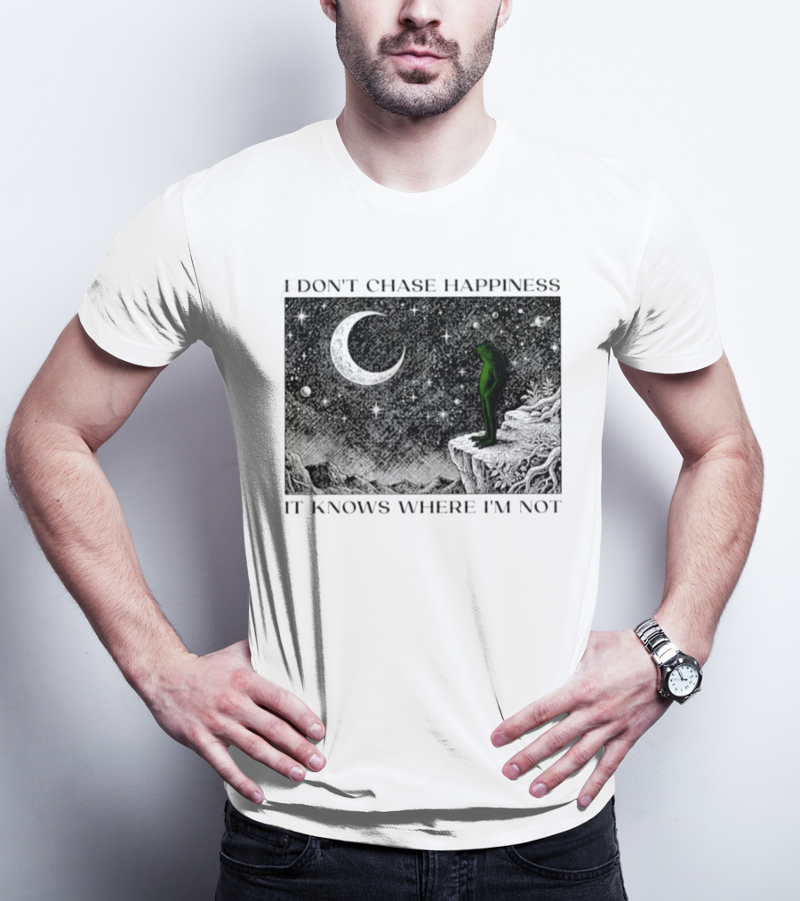 I Don't Chase Happiness It Knows Where I'm Not Frog Moonlit Starry Night T-Shirt