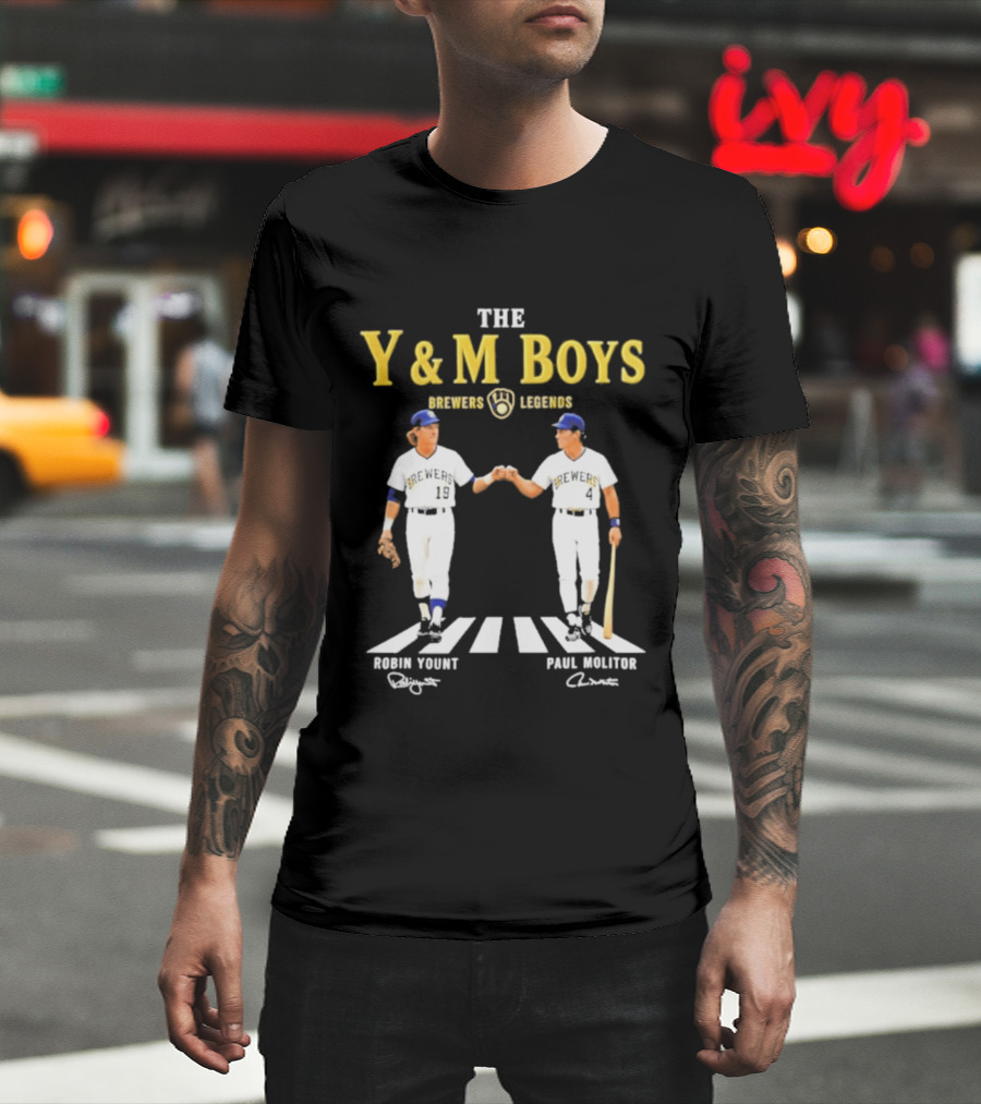 The Y&M Boys Brewers Legends Robin Yount Paul Molitor Abbey Road Fist Bump T-Shirt