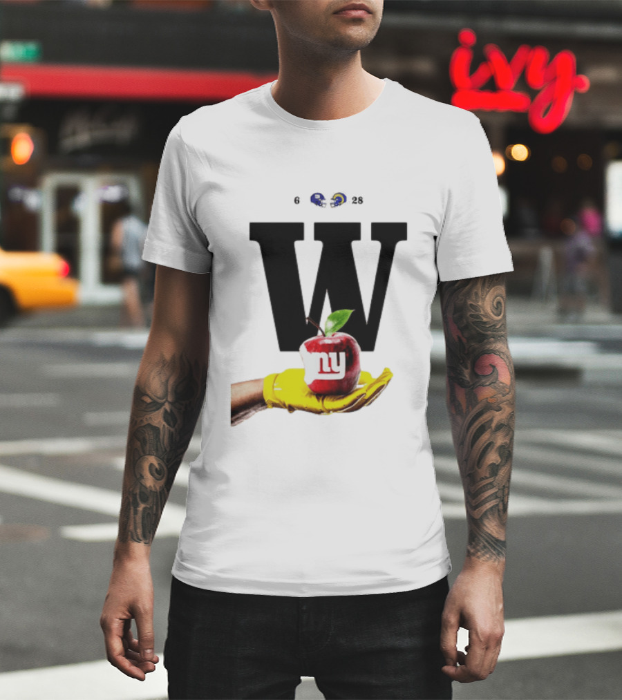 Los Angeles Rams W Over New York Giants Big Apple Victory T-Shirt