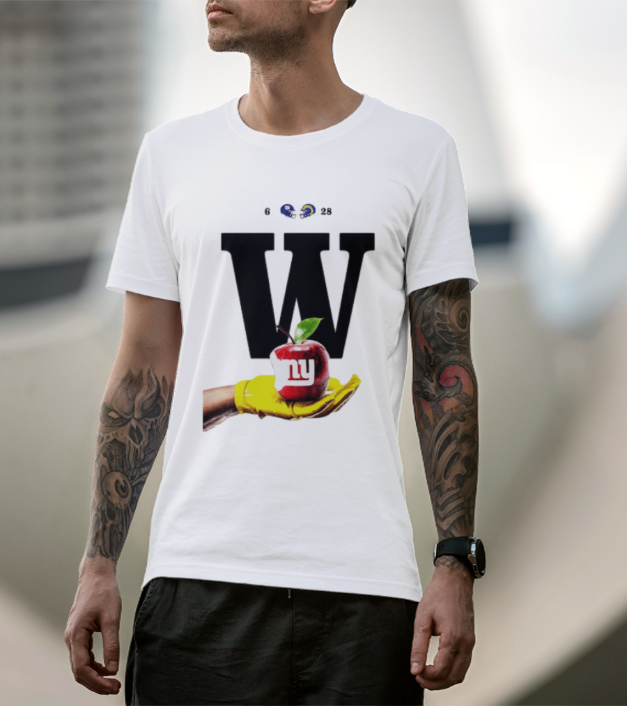 Los Angeles Rams W Over New York Giants Big Apple Victory T-Shirt
