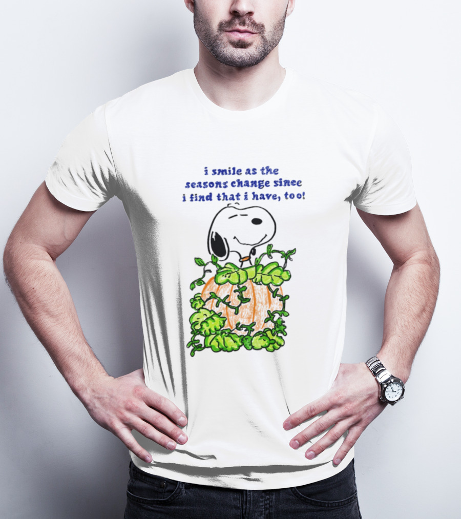 I Smile As The Seasons Change I Find That I Have Too Snoopy Pumpkin T-Shirt