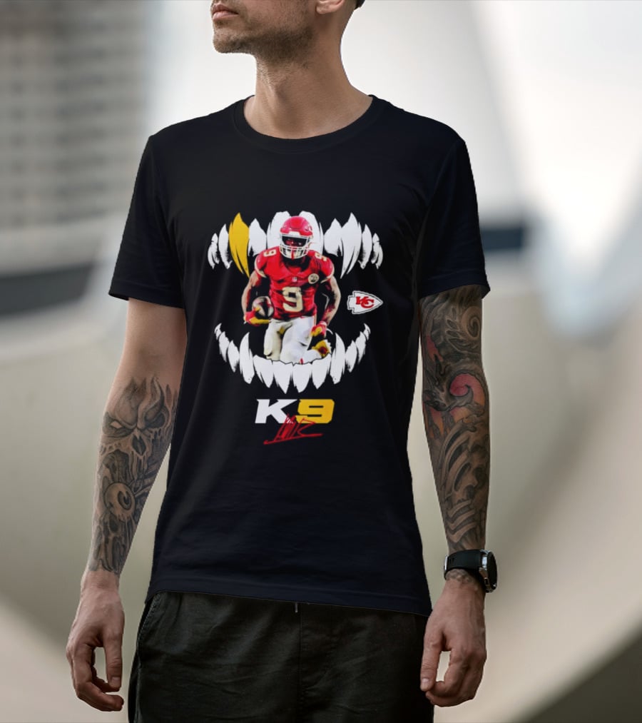 Kansas City Chiefs K9 Kenneth Walker III Football Teeth T-Shirt