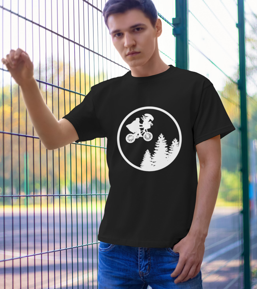 Alien On Bicycle With Trees In Circle Flying Scene 2026 T-Shirt