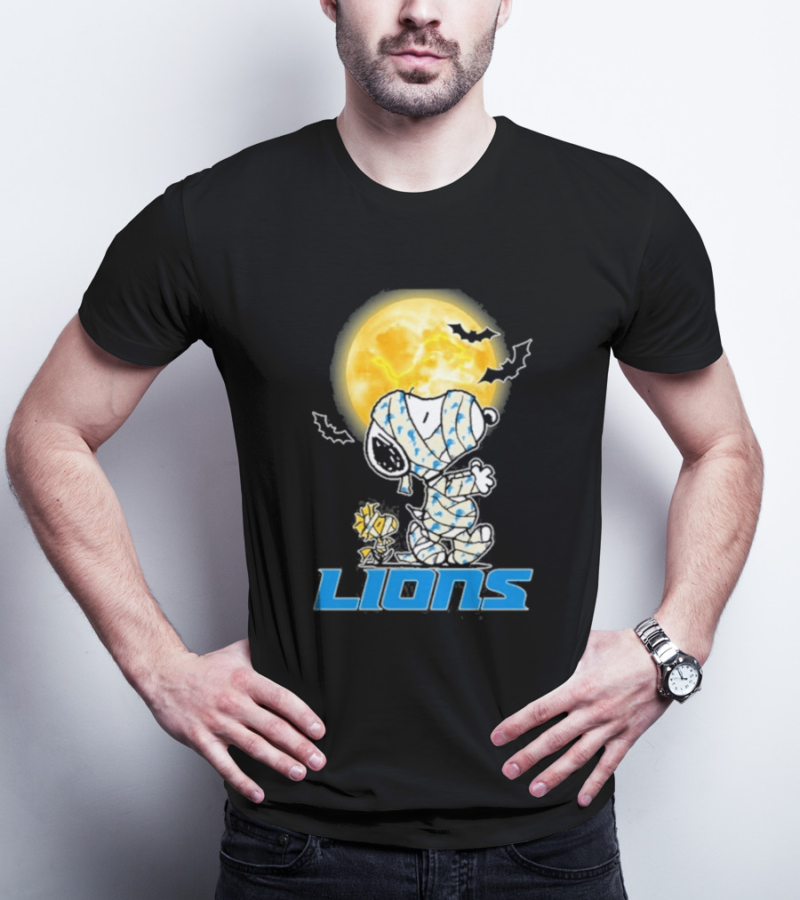 Detroit Lions Snoopy Halloween 2026 Full Moon Bat Holiday T-Shirt