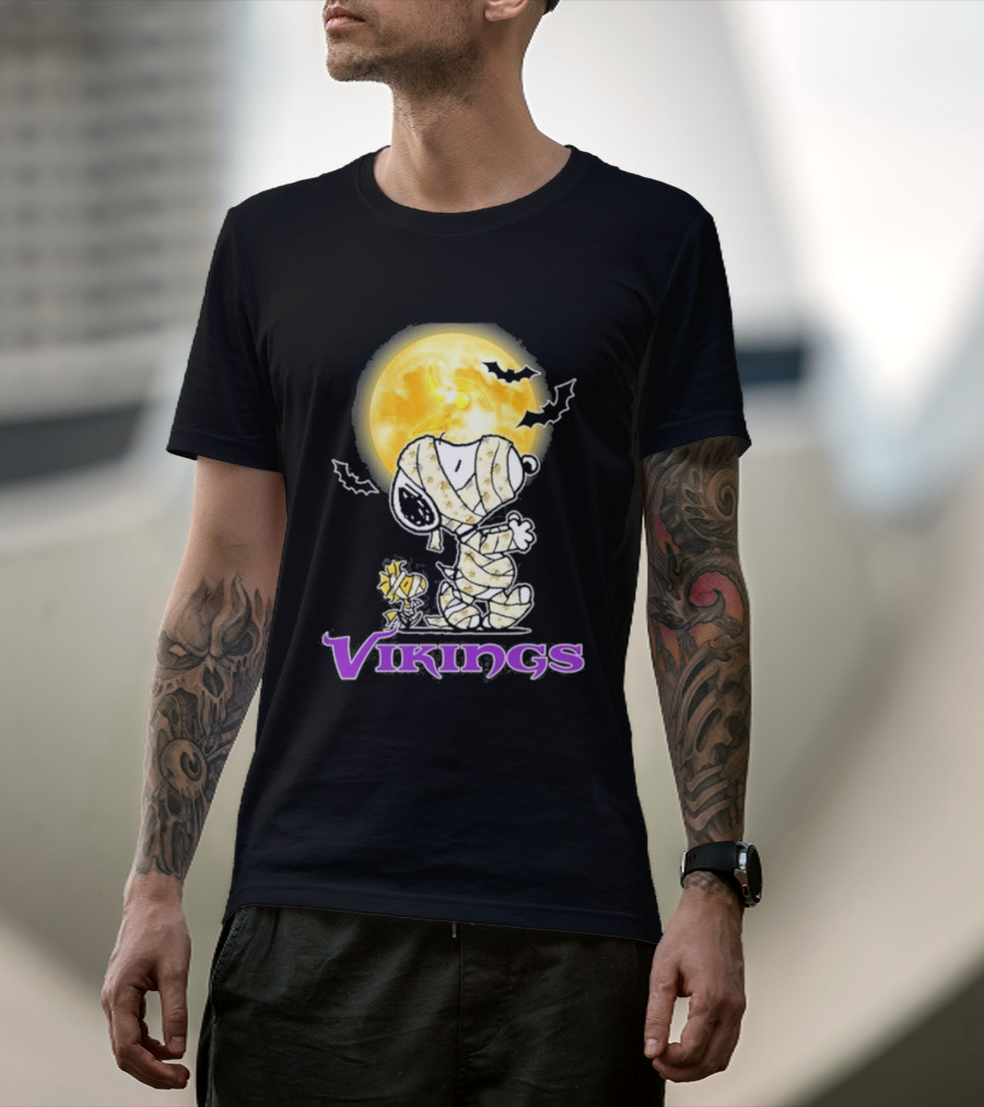 Minnesota Vikings Snoopy Halloween Moon 2026 Holiday T-Shirt
