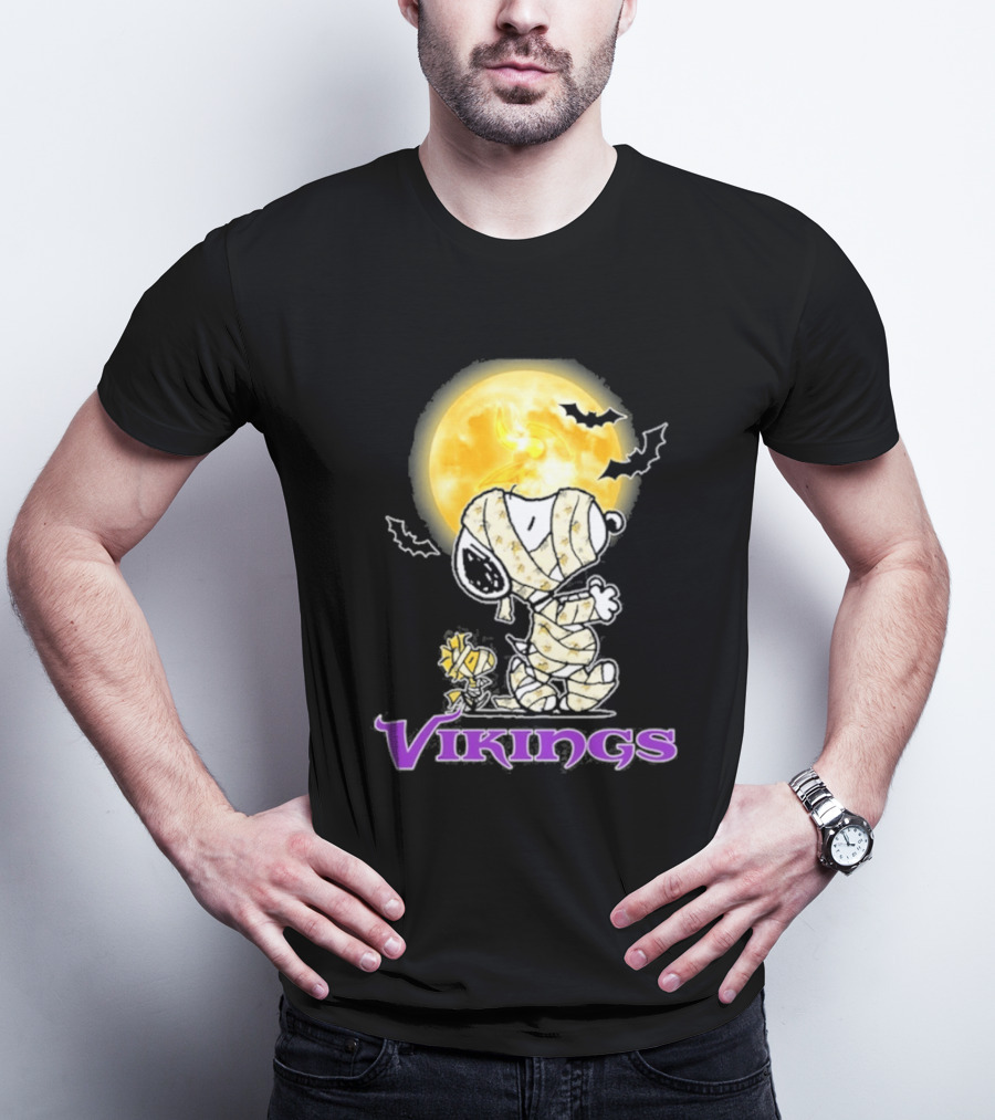Minnesota Vikings Snoopy Halloween Moon 2026 Holiday T-Shirt