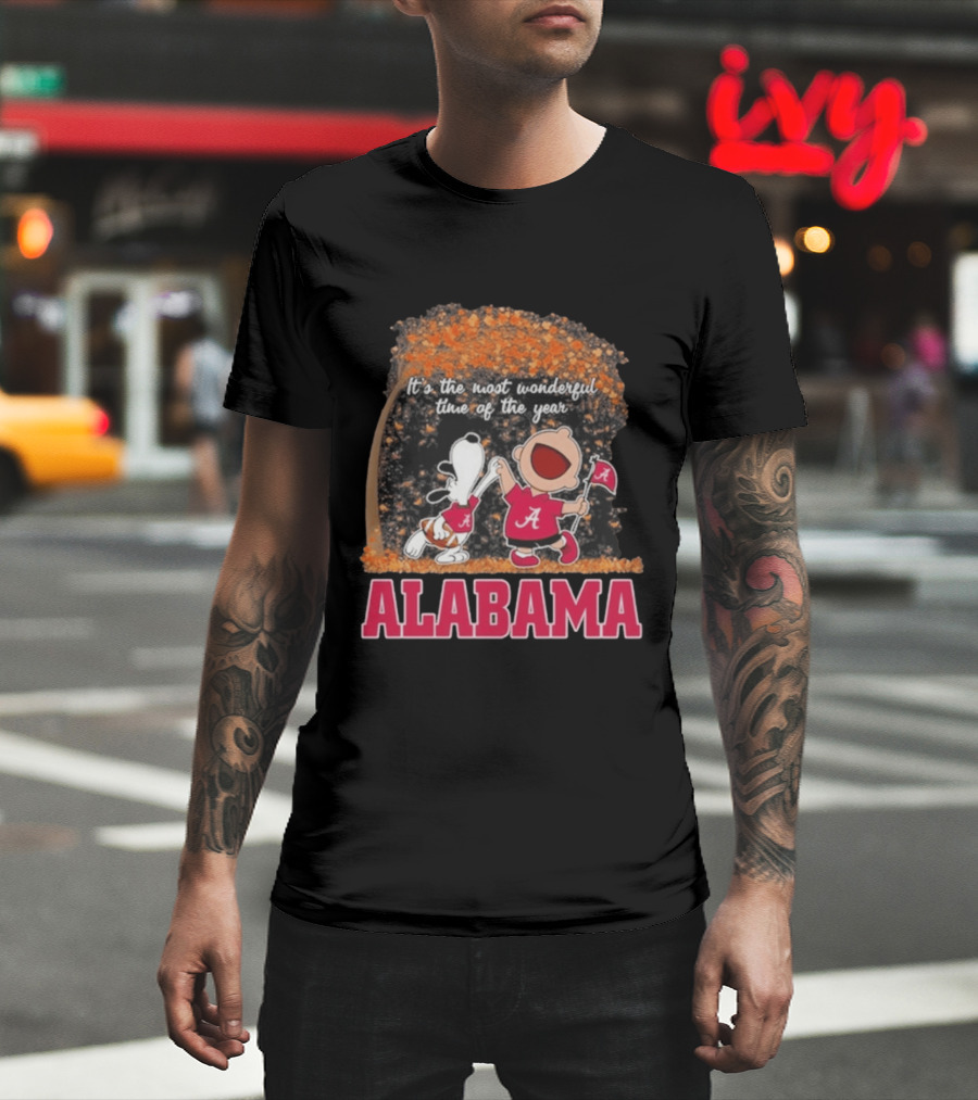Alabama Crimson Tide Snoopy Charlie Brown It's The Most Wonderful Time Of The Year T-Shirt