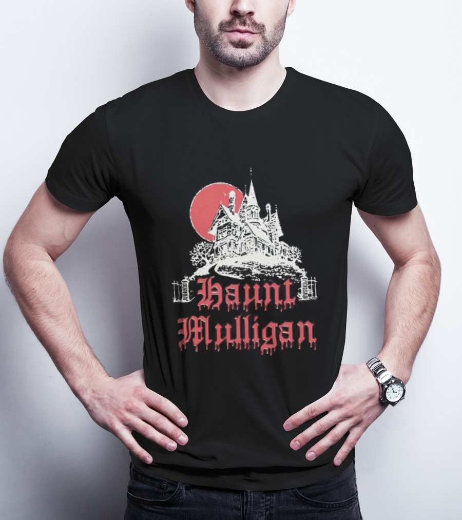 Hot Mulligan Haunted House Halloween Castle 2026 T-Shirt