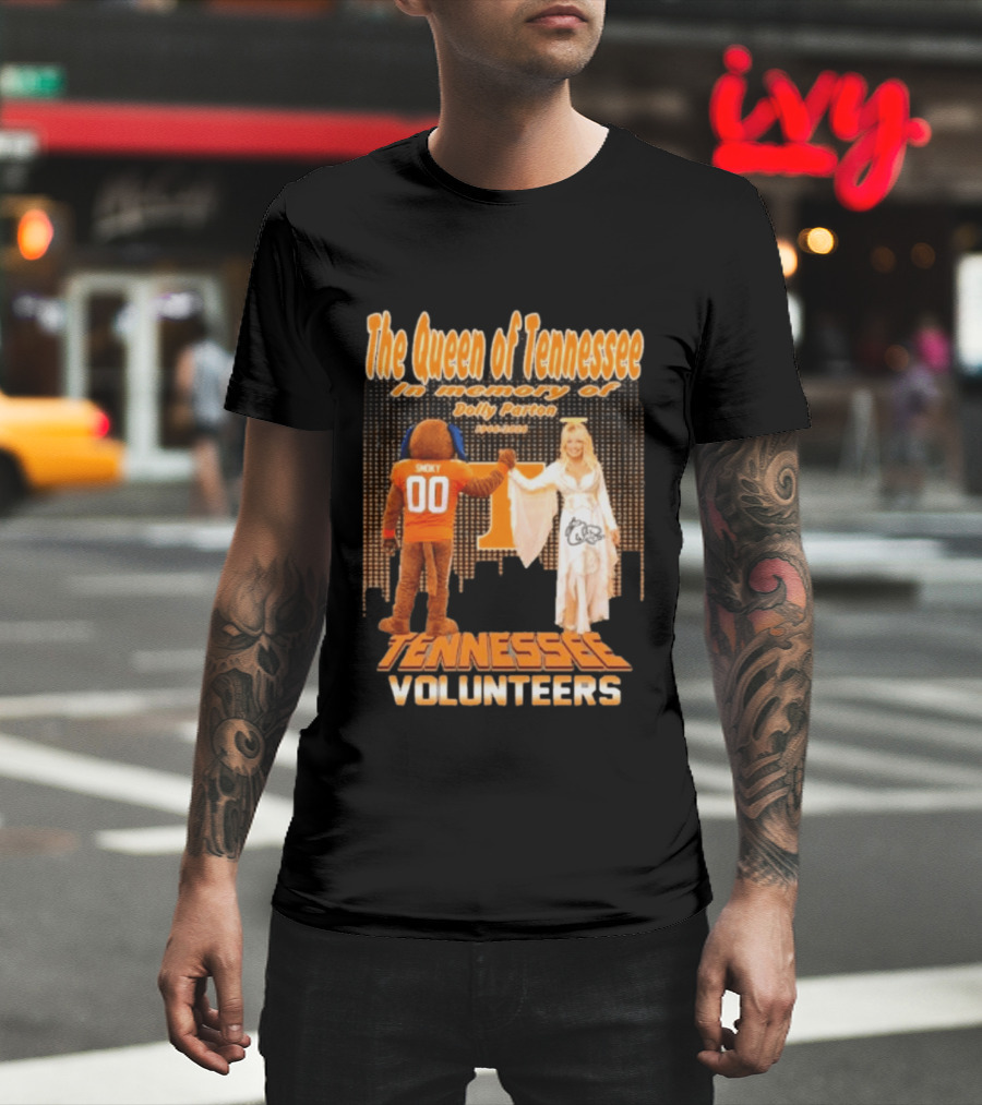 The Queen Of Tennessee In Memory Of Dolly Parton Smoky Tennessee Volunteers 1946 2026 T-Shirt