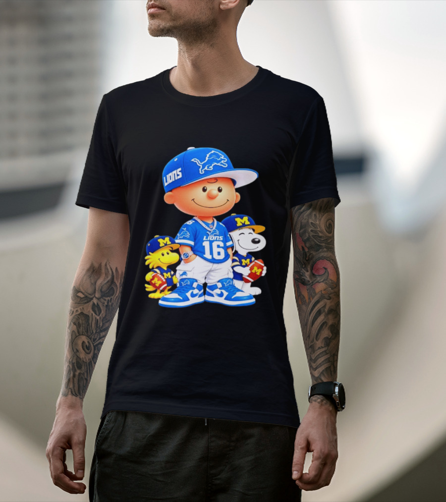 Charlie Brown Snoopy Woodstock Detroit Lions Michigan Wolverines Football Fan 16 T-Shirt