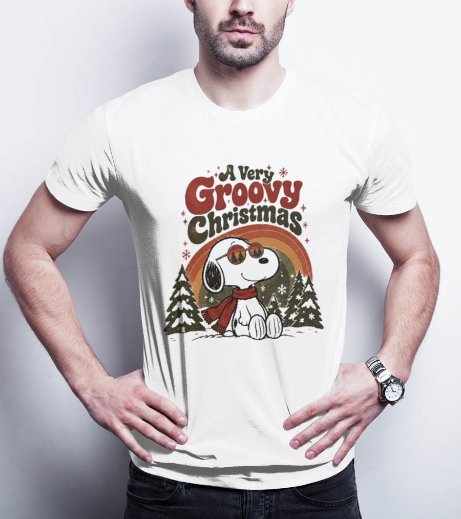 Snoopy A Very Groovy Christmas Retro Holiday Peanuts T-Shirt