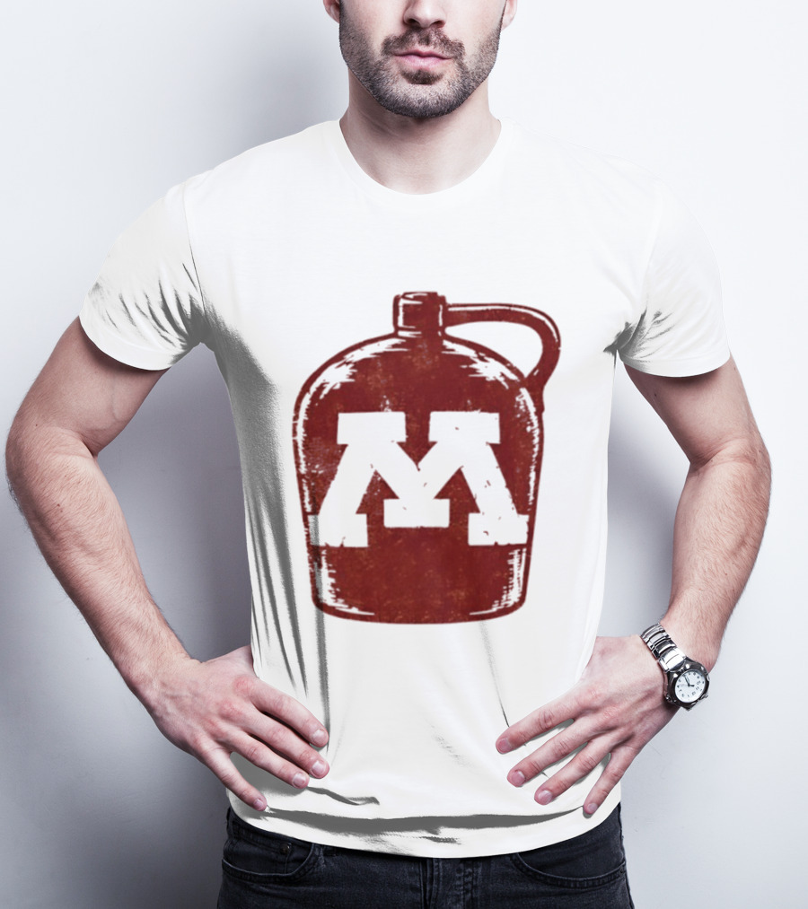 Minnesota Golden Gophers Football Jug M T-Shirt