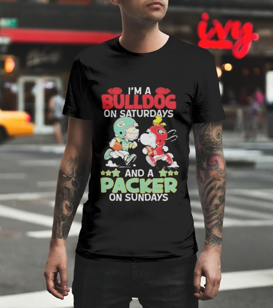 I'm A Bulldog On Saturdays And A Packer On Sundays Football Peanuts T-Shirt