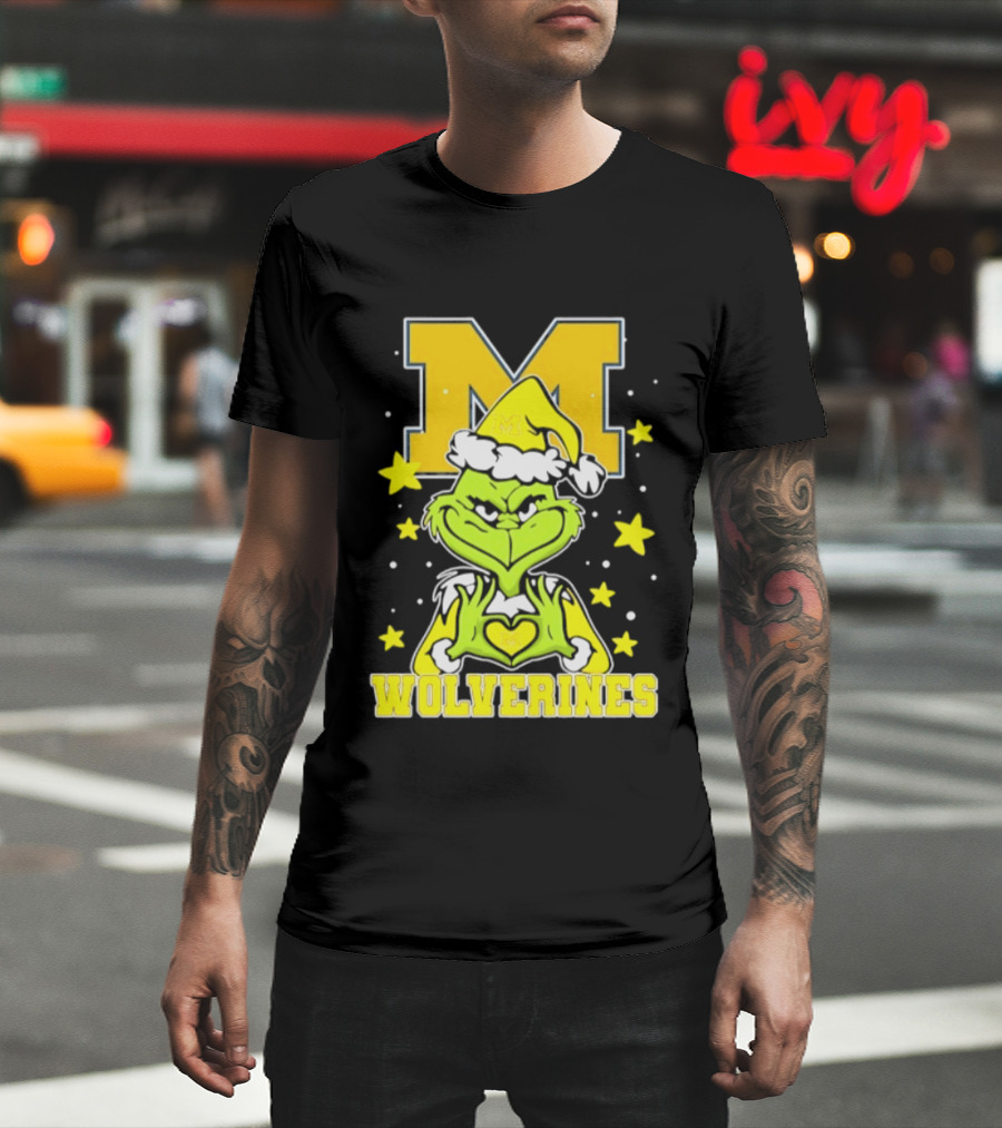 Michigan Wolverines Grinch Love Hands Christmas Football 2026 T-Shirt