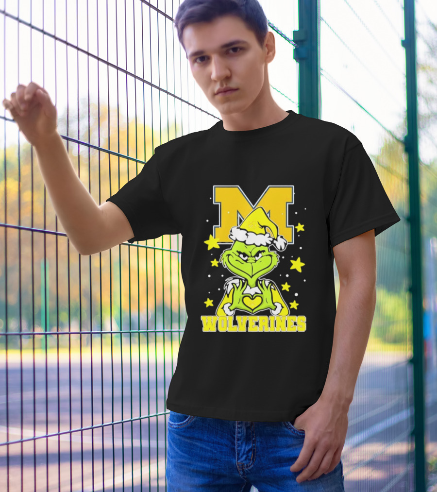 Michigan Wolverines Grinch Love Hands Christmas Football 2026 T-Shirt