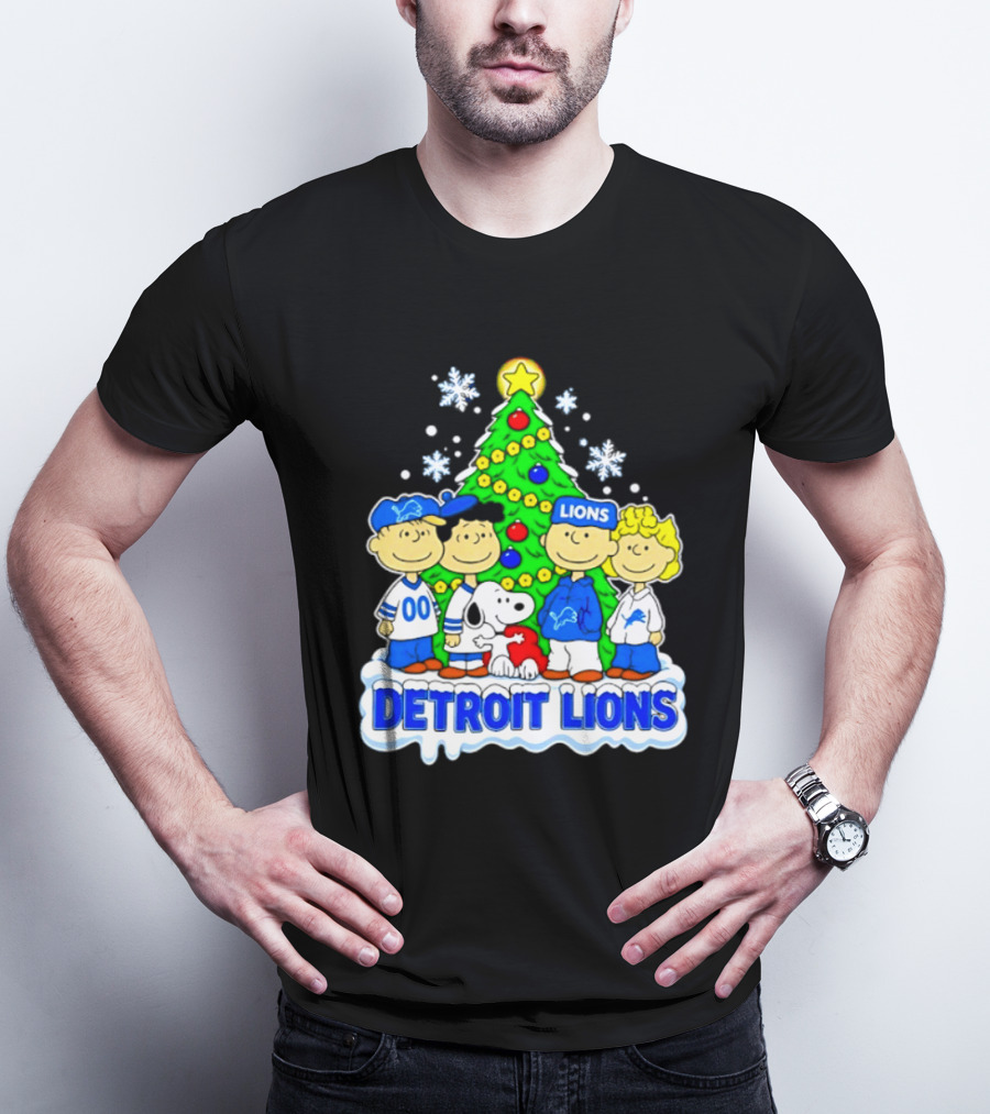Peanuts Christmas Tree Detroit Lions Team Snoopy Woodstock T-Shirt