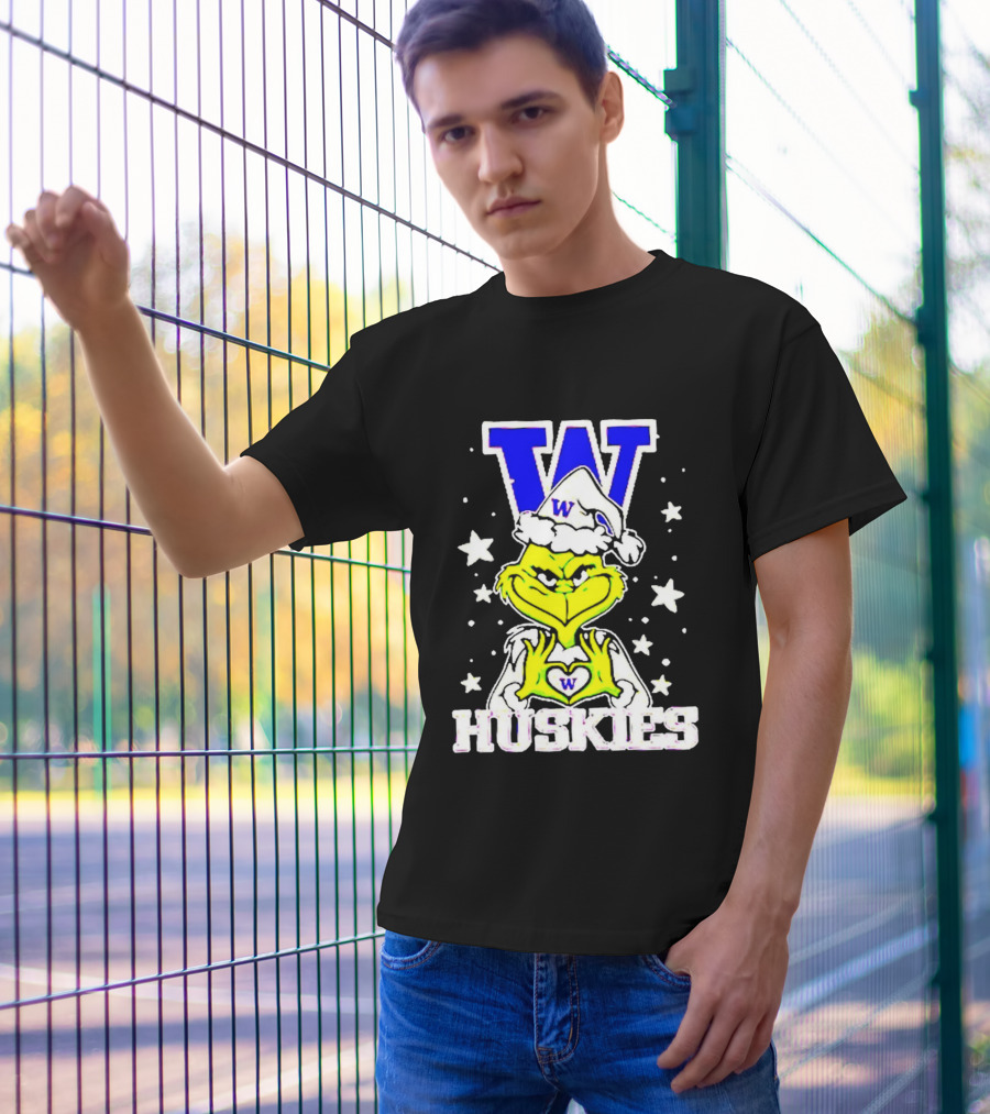 Washington Huskies Grinch Santa Hat Christmas Heart Hands W Monogram T-Shirt