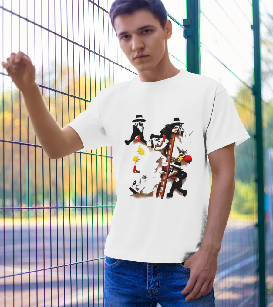 Spooky Woods Spy Ladder 2026 Comic Stars T-Shirt