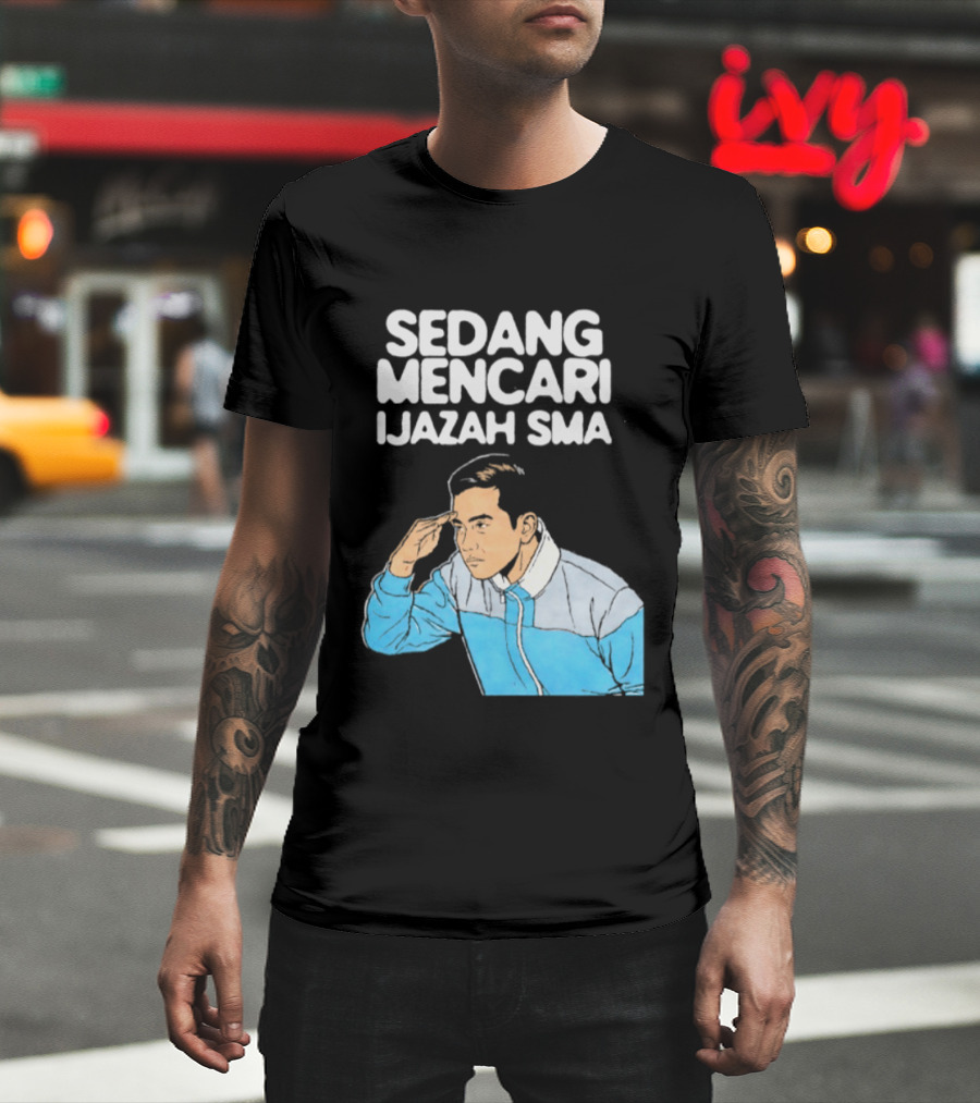 Sedang Mencari Ijazah SMA Man In Blue Jacket Visual T-Shirt