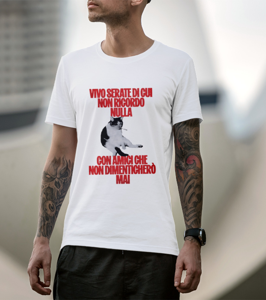 Vivo Serate Di Cui Non Ricordo Nulla Con Amici Che Non Dimenticherò Mai Gatto Divertente T-Shirt