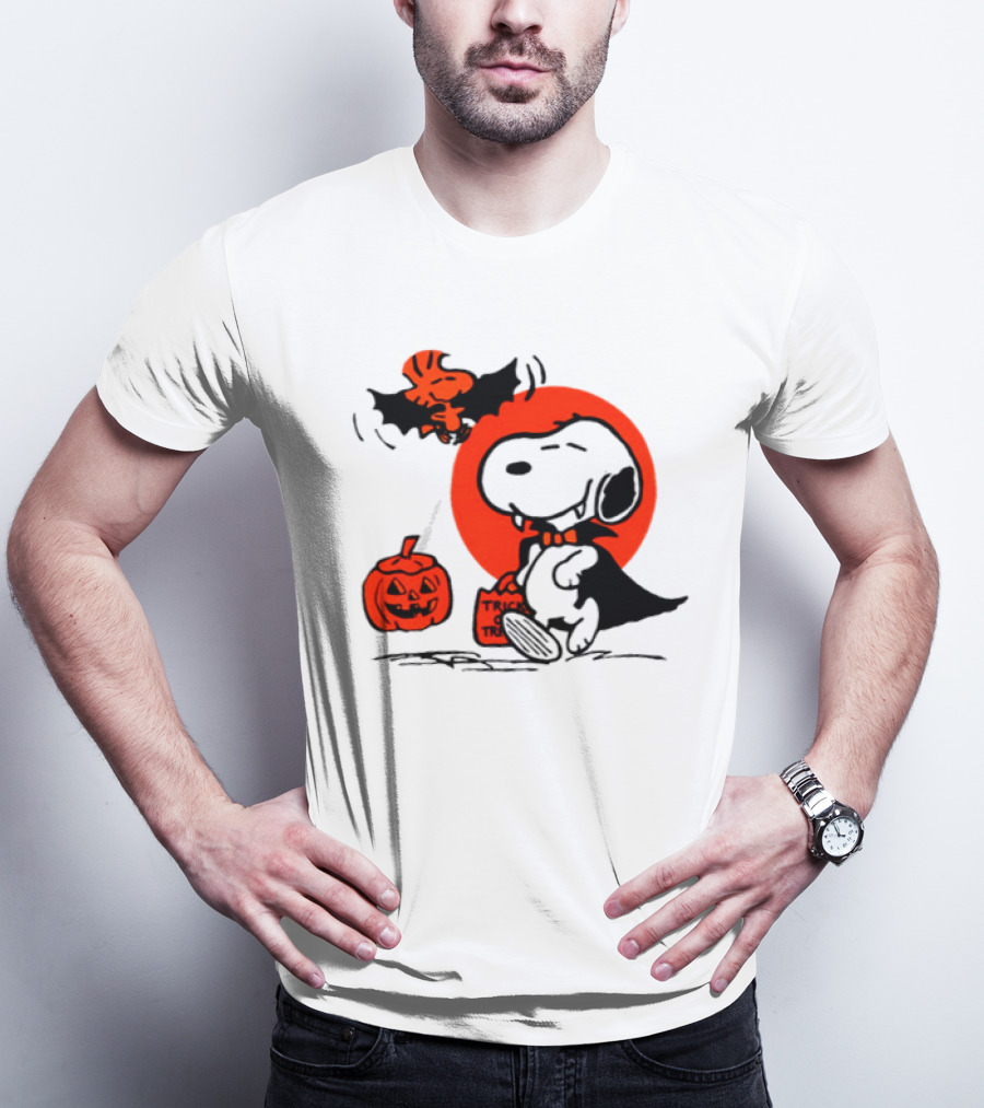 Snoopy Vampire Trick Or Treat 2026 Halloween Pumpkin Woodstock Bat T-Shirt