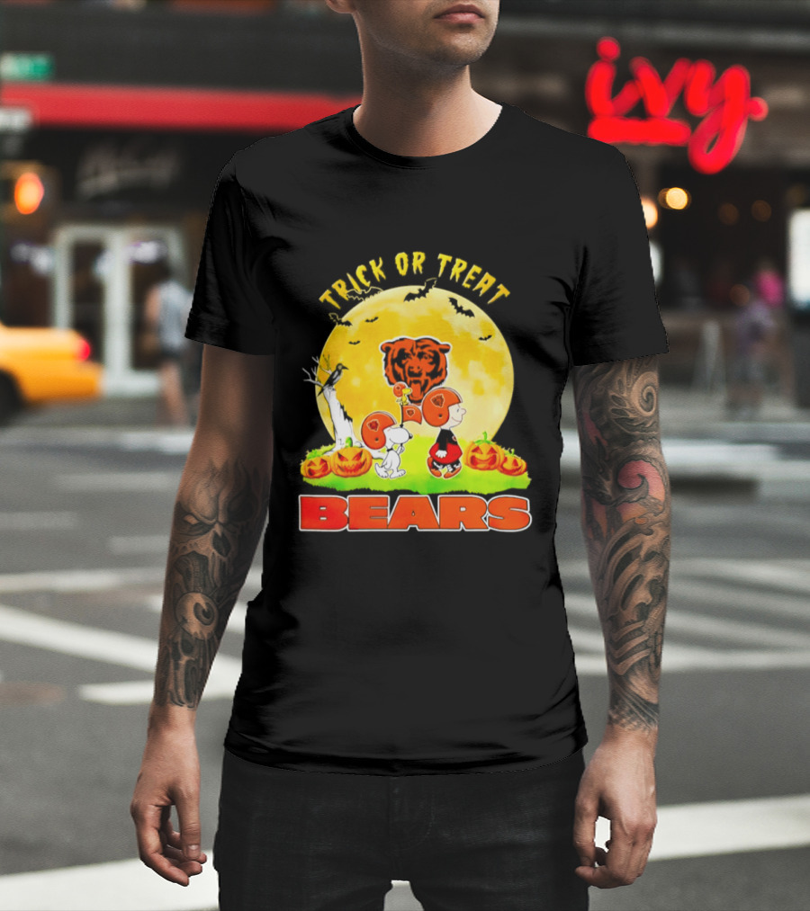 Chicago Bears Peanuts Halloween Trick Or Treat Pumpkins T-Shirt