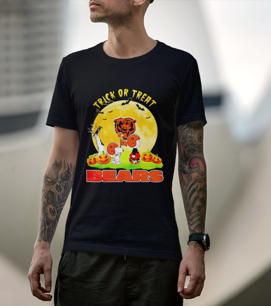 Chicago Bears Peanuts Halloween Trick Or Treat Pumpkins T-Shirt