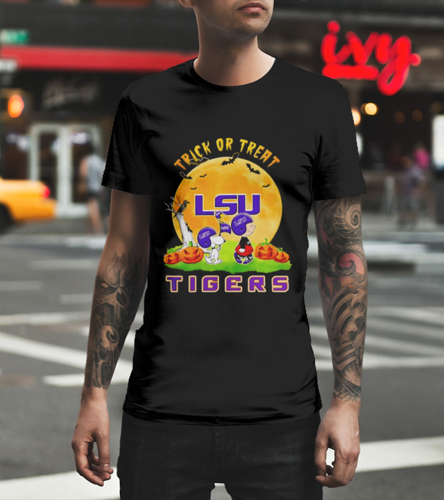LSU Tigers Peanuts Trick Or Treat Halloween 2026 T-Shirt