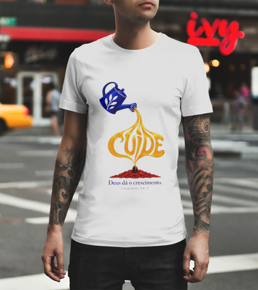 Cuide Deus Dá O Crescimento 1 Coríntios 3 6 7 Watering Can T-Shirt