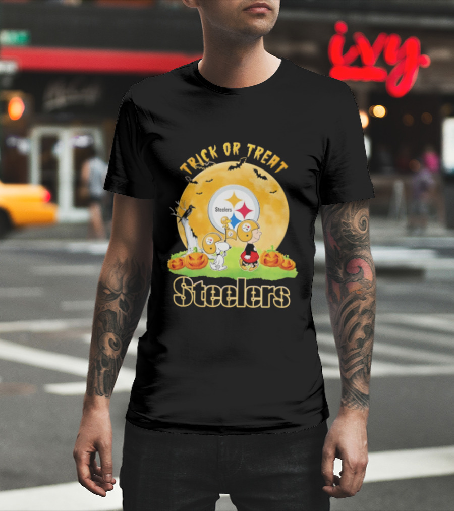 Pittsburgh Steelers Peanuts Trick Or Treat Halloween Abbey Road 2026 T-Shirt
