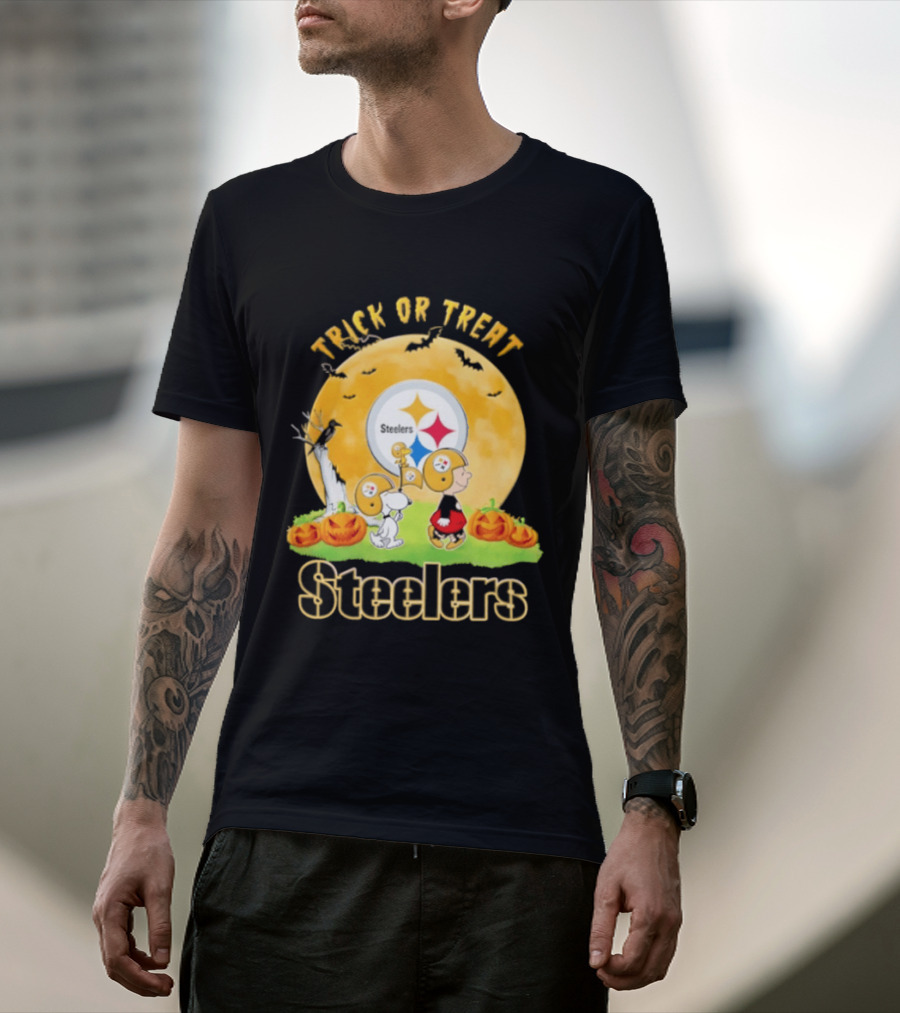 Pittsburgh Steelers Peanuts Trick Or Treat Halloween Abbey Road 2026 T-Shirt