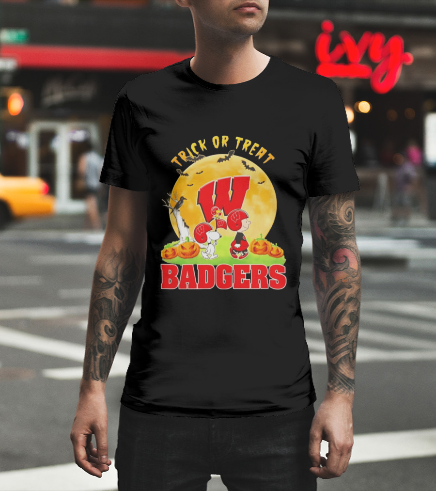 Wisconsin Badgers Peanuts Trick Or Treat Halloween 2026 T-Shirt