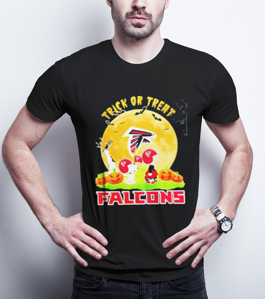 Atlanta Falcons Peanuts Trick Or Treat Halloween 2026 T-Shirt