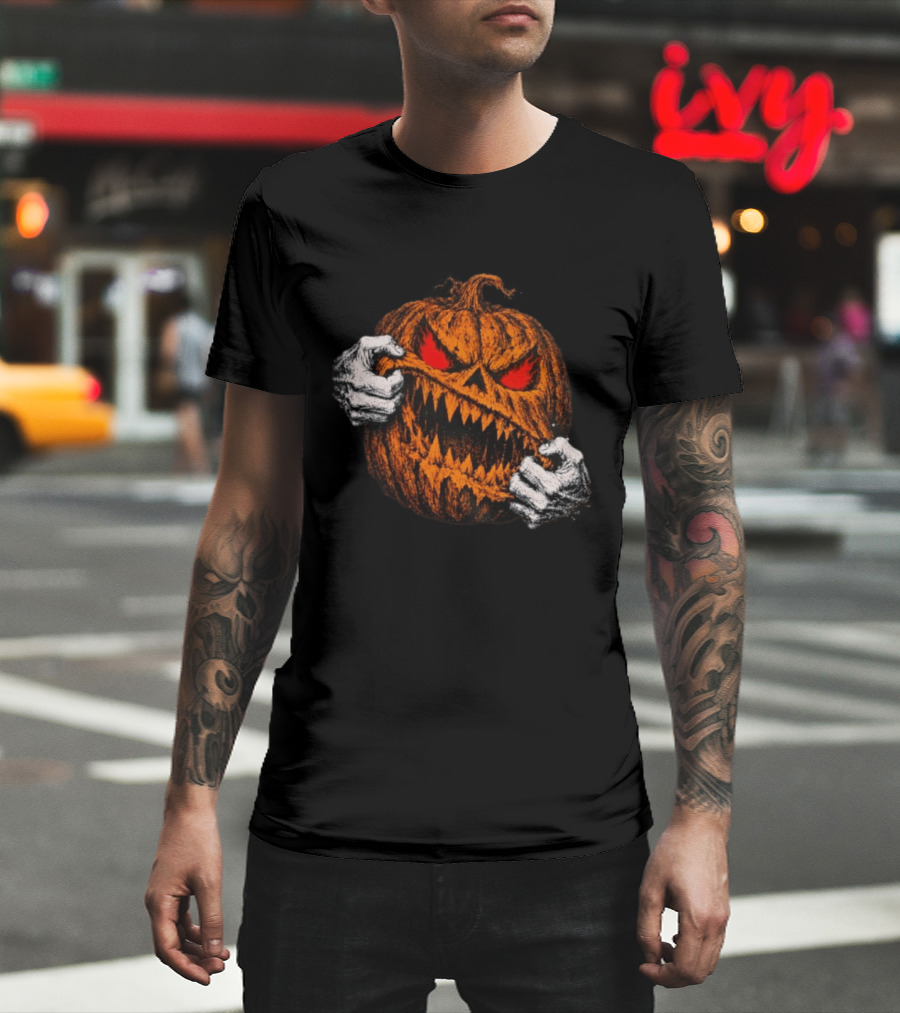 Halloween 2026 Evil Pumpkin Glowing Eyes Sharp Teeth Grinning Horror T-Shirt