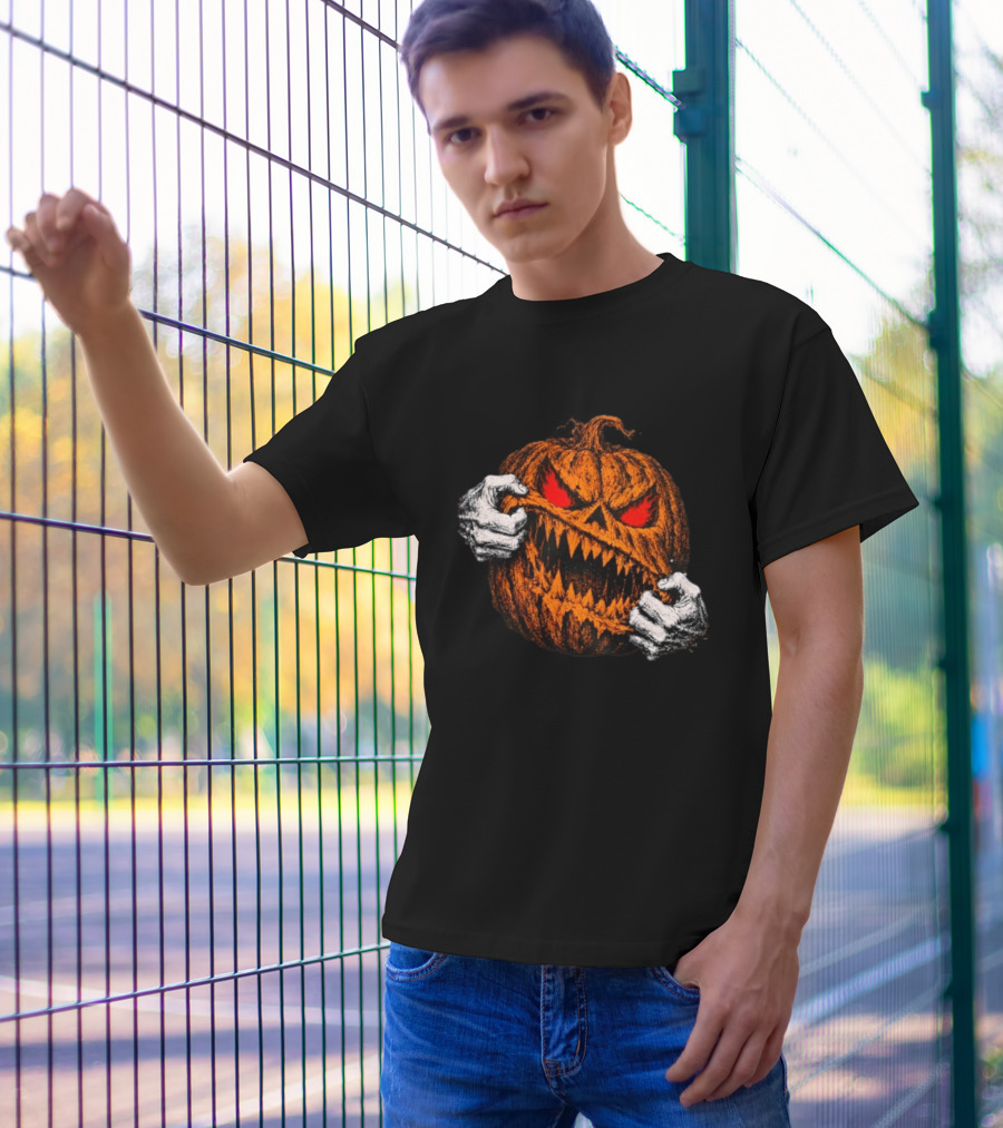 Halloween 2026 Evil Pumpkin Glowing Eyes Sharp Teeth Grinning Horror T-Shirt
