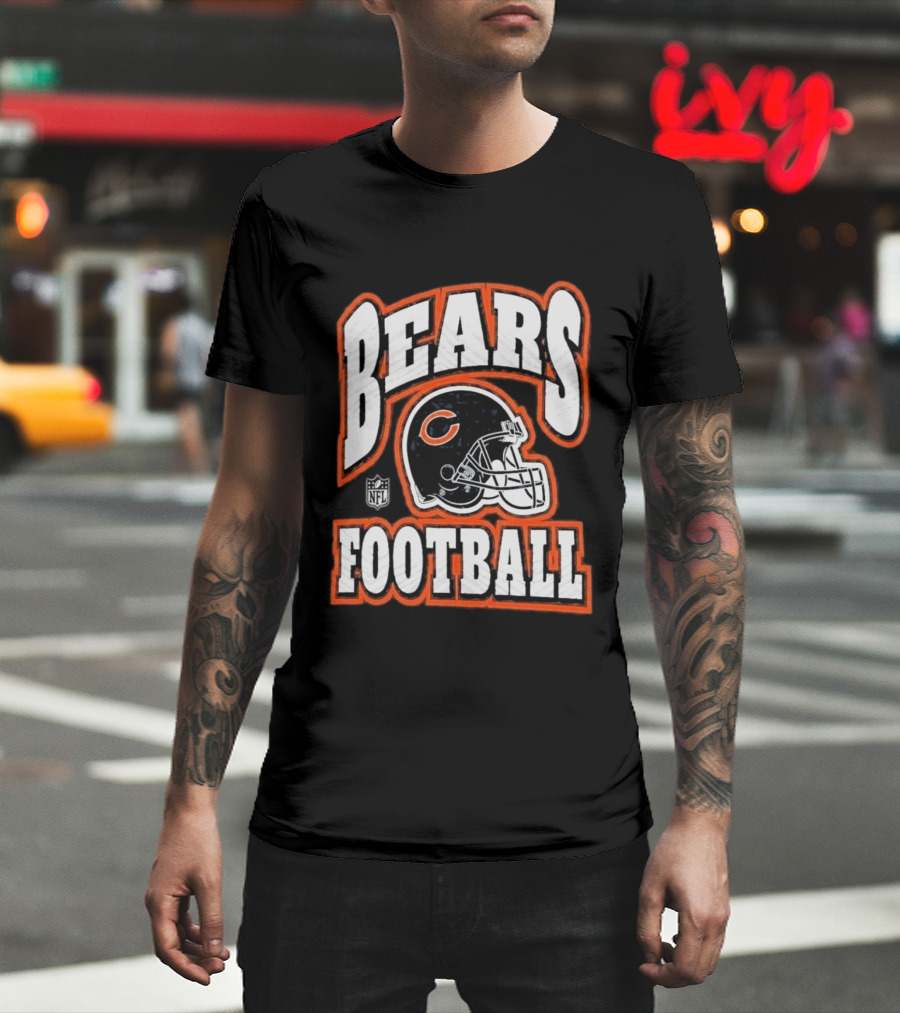 Chicago Bears Football 90s NFL Helmet T-Shirt
