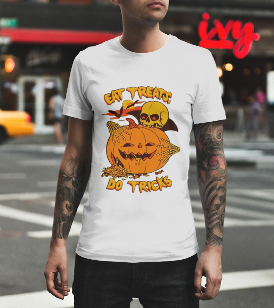 Eat Treats Do Tricks Skeleton And Pumpkin Halloween 2026 T-Shirt