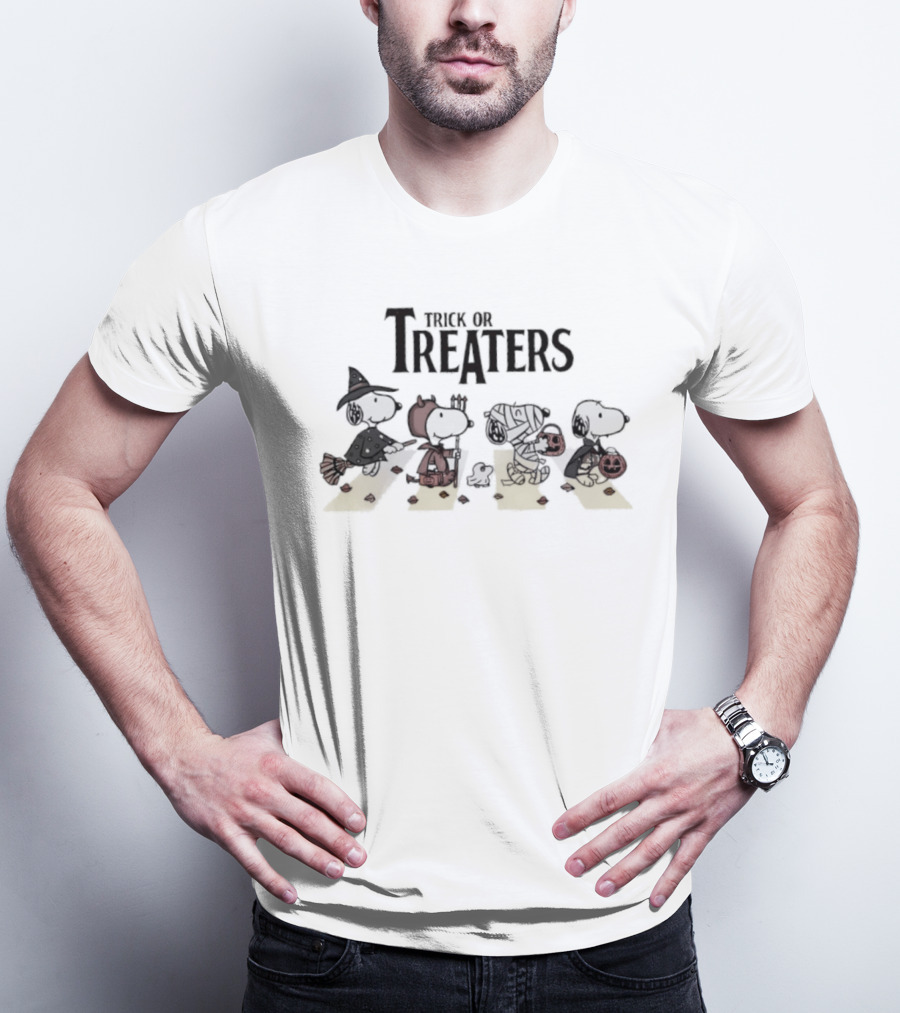 Trick Or Treaters Snoopy And Woodstock Halloween Costumes 2026 T-Shirt