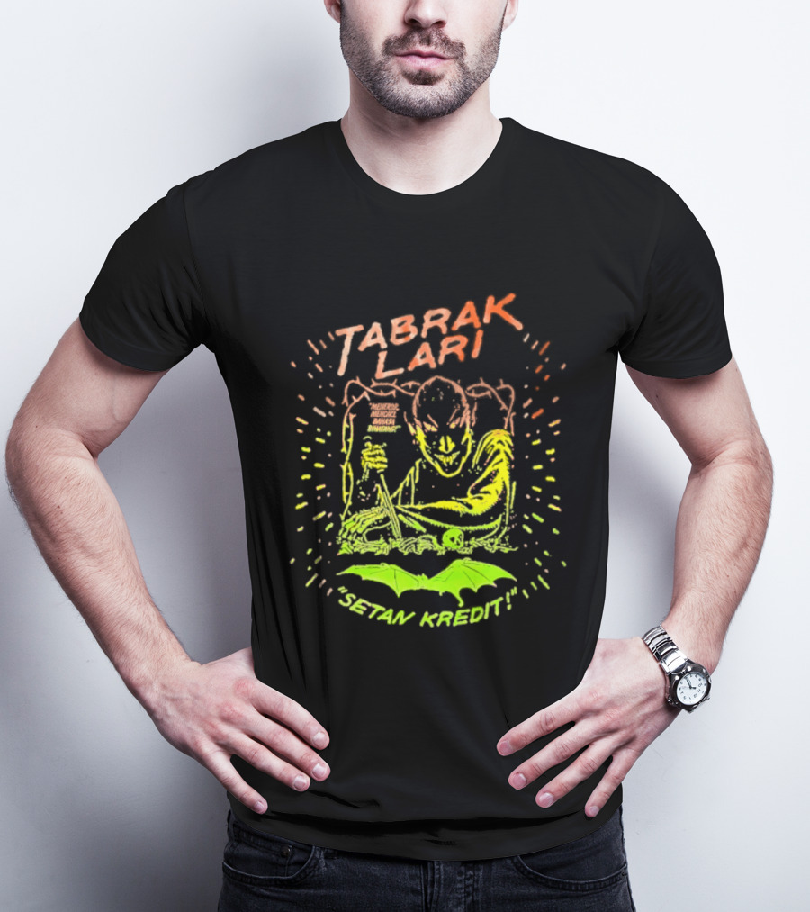 Tabrak Lari Setan Kredit T-Shirt