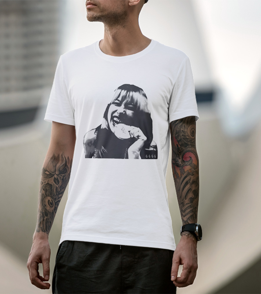 Alysa Liu Gold Medalist Joyful Celebration Halftone 4444 T-Shirt