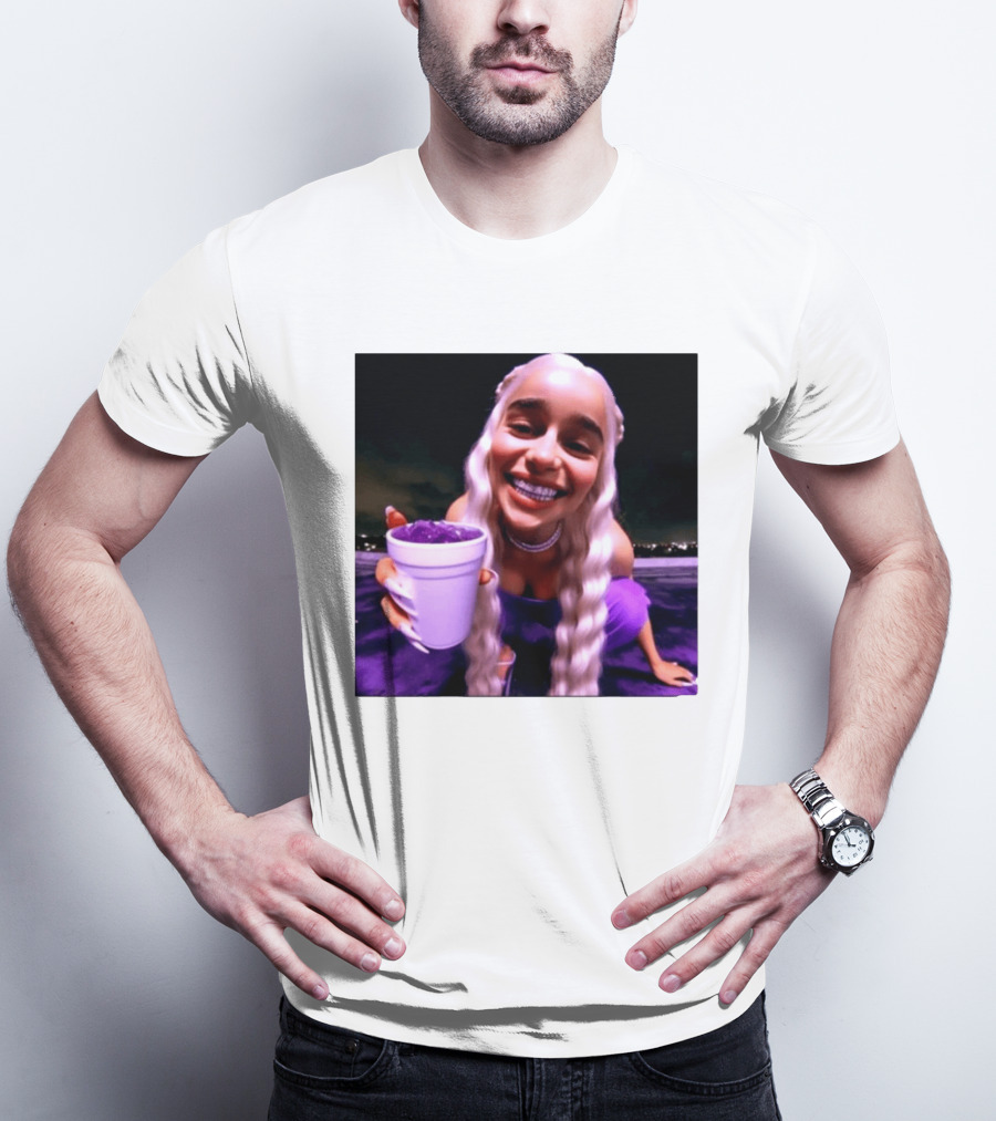 Emilia Clarke Purple Cup Queen Of Dragons Vibrant Smile T-Shirt