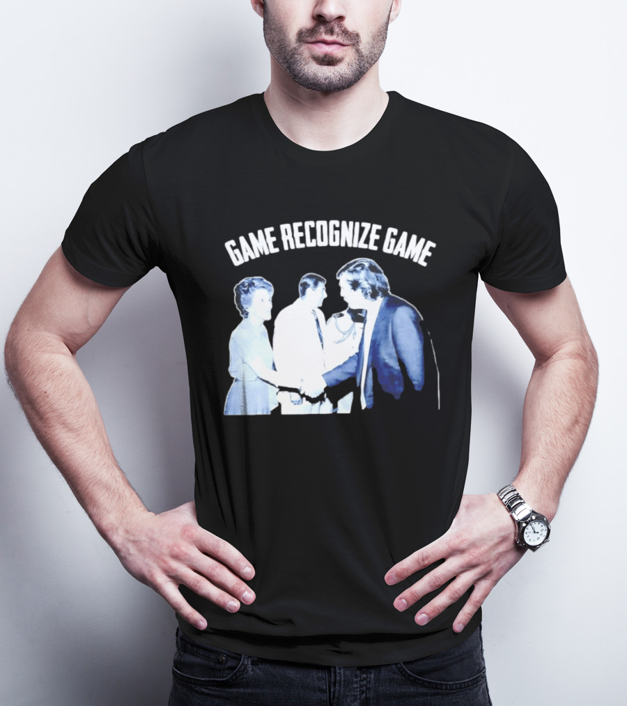 Game Recognize Game Donald Trump Shakes Hands With Ronald Reagan T-Shirt